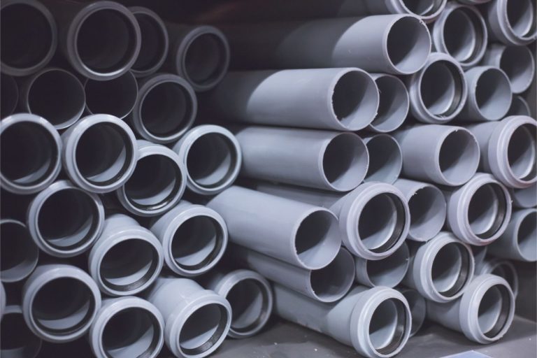 Welded VS. Seamless Steel Pipes: 5 Key Differences