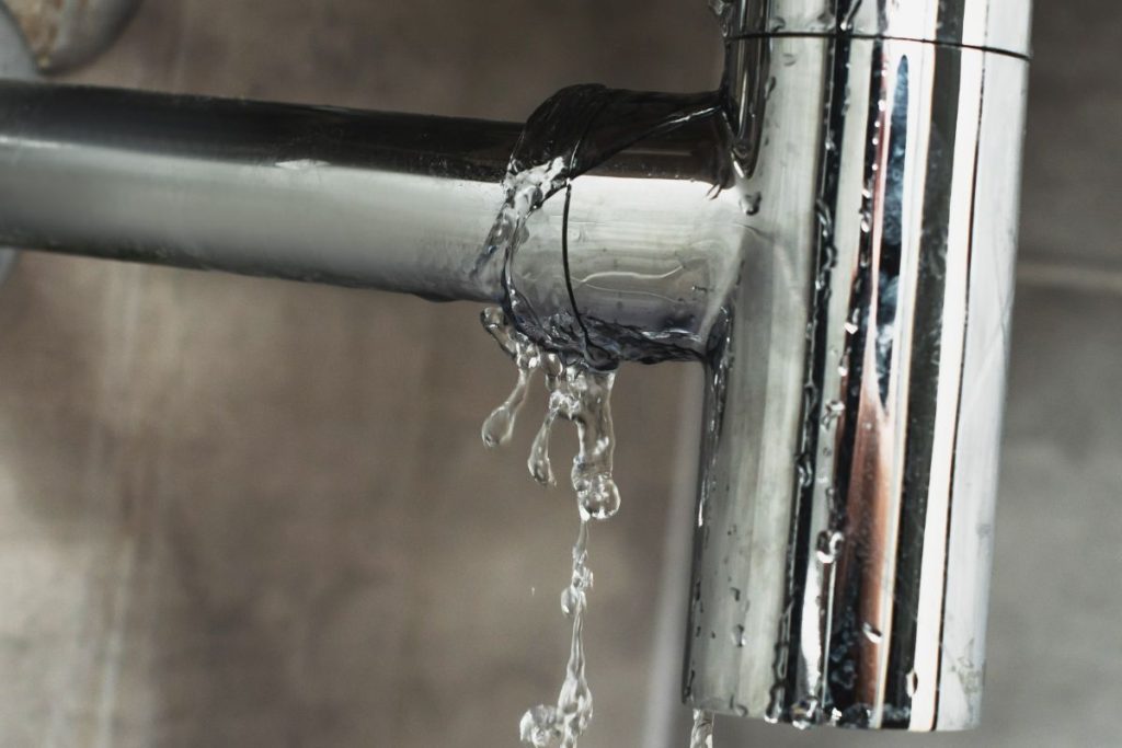 4 Effective Methods to Locate Water Leaking in Your Building